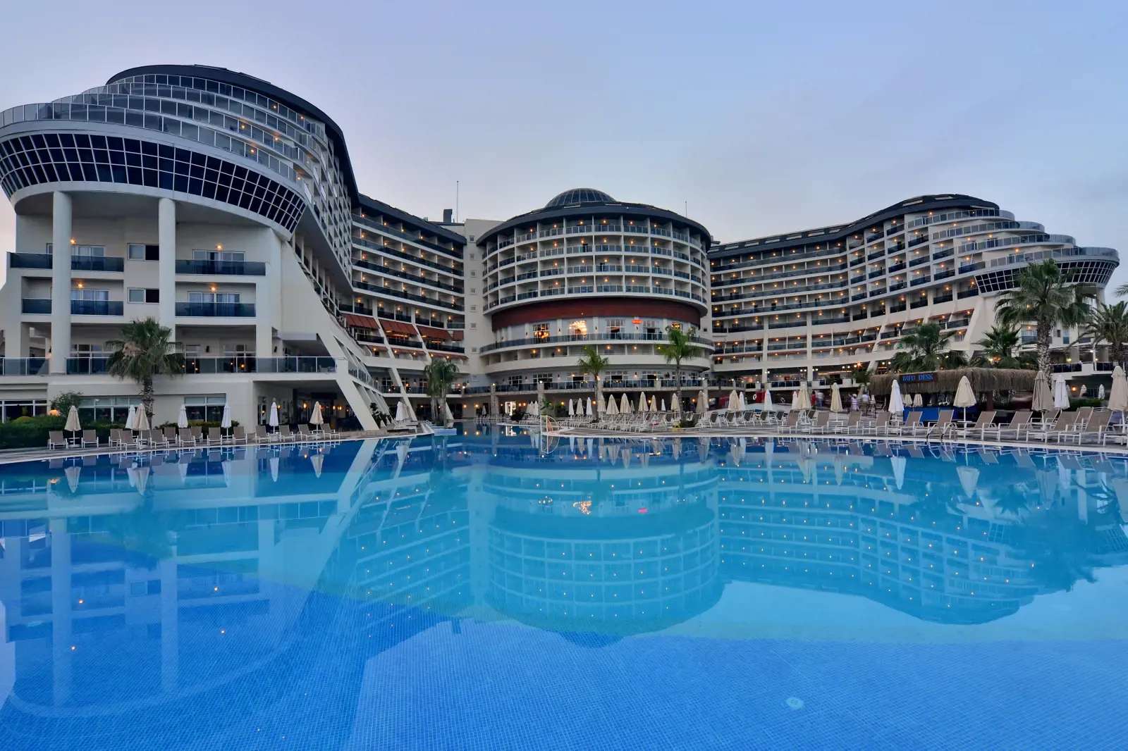 MEGA luxe @ Side | Seaden Sea Planet Resort & Spa ***** | weflycheap